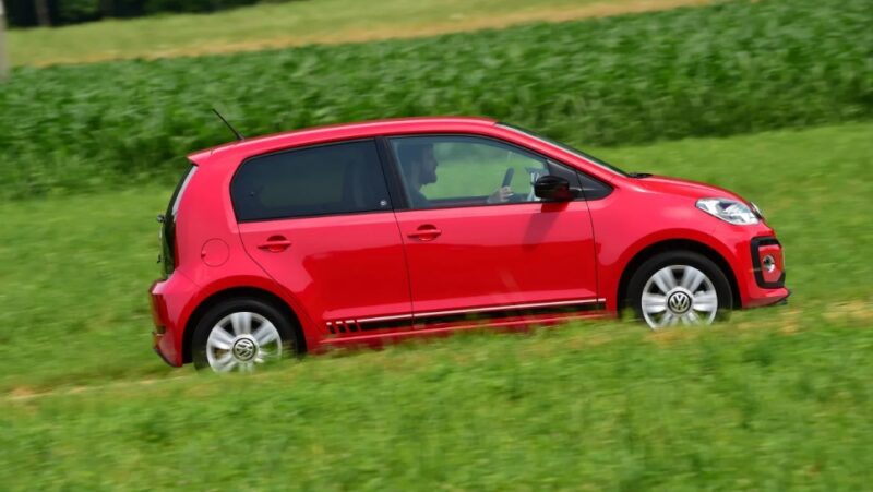 تقييم شامل Volkswagen Up 2022 عيوب ومميزات ومواصفات وأسعار